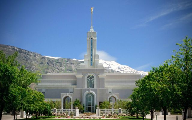 Mount Timpanogos Utah Temple Picture