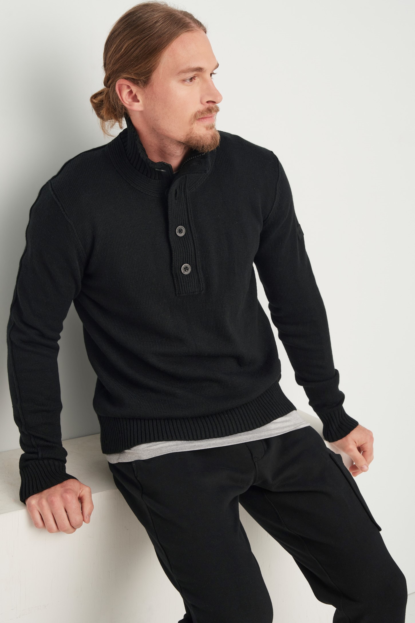 Chandail en tricot à col montant BM - Homme | Aubainerie